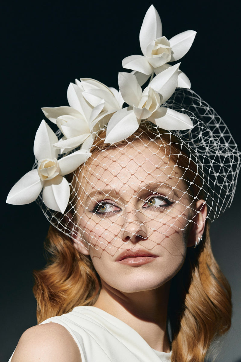 SATURN disc fascinator hat – Filipa Cardoso Millinery